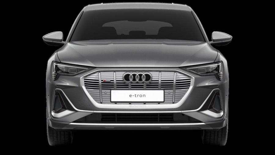 Grey Audi E-Tron 2023 in Marupe, with an engine capacity of 0.00 L and mileage of 78 thousand km for 36900 €, photo 6 on AUTOMOTO.COM.LV