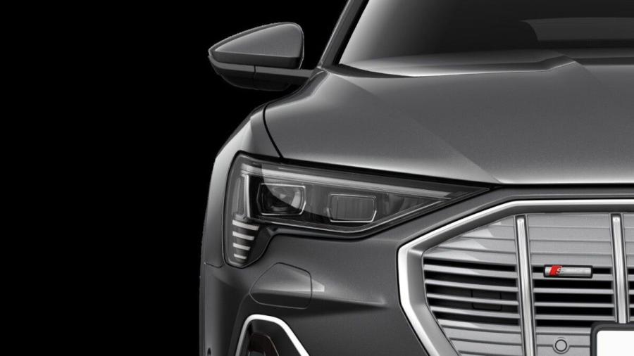Grey Audi E-Tron 2023 in Marupe, with an engine capacity of 0.00 L and mileage of 78 thousand km for 36900 €, photo 7 on AUTOMOTO.COM.LV
