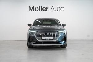 Серый Ауди E-Tron 2023 в Вильнюс, объемом двигателя 0.00 л и пробегом 56 тыс. км за 37000 €, фото 10 на AUTOMOTO.COM.LV