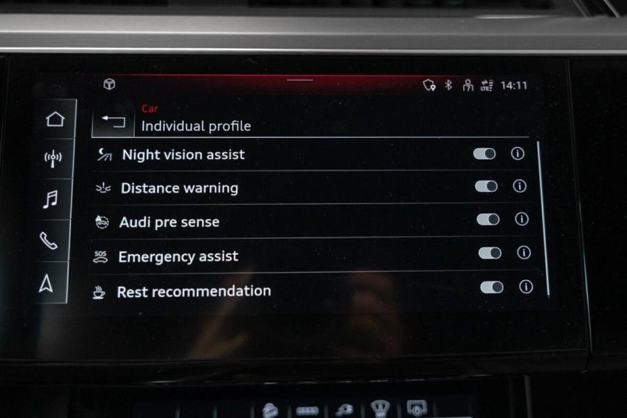 Серый Ауди E-Tron 2023 в Вильнюс, объемом двигателя 0.00 л и пробегом 56 тыс. км за 37000 €, фото 19 на AUTOMOTO.COM.LV