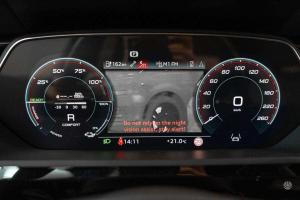Grey Audi E-Tron 2023 in Vilnius, with an engine capacity of 0.00 L and mileage of 56 thousand km for 37000 €, photo 12 on AUTOMOTO.COM.LV
