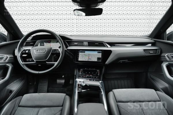 Grey Audi E-Tron 2023 in Riga, with an engine capacity of 0.00 L and mileage of 35 thousand km for 39850 €, photo 6 on AUTOMOTO.COM.LV