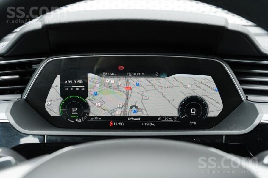 Pelēks Audi E-Tron 2023 Rīga, ar dzinēja tilpumu 0.00 L un nobraukumu 35 tūkst. km par 39850 €, foto 16 vietnē AUTOMOTO.COM.LV