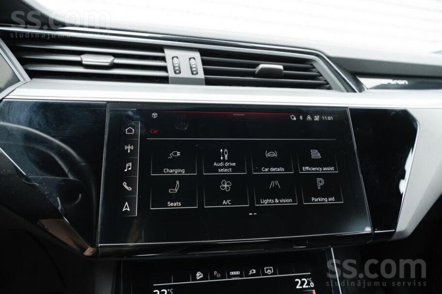 Pelēks Audi E-Tron 2023 Rīga, ar dzinēja tilpumu 0.00 L un nobraukumu 35 tūkst. km par 39850 €, foto 22 vietnē AUTOMOTO.COM.LV