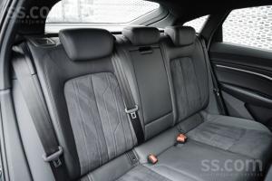 Pelēks Audi E-Tron 2023 Rīga, ar dzinēja tilpumu 0.00 L un nobraukumu 35 tūkst. km par 39850 €, foto 32 vietnē AUTOMOTO.COM.LV