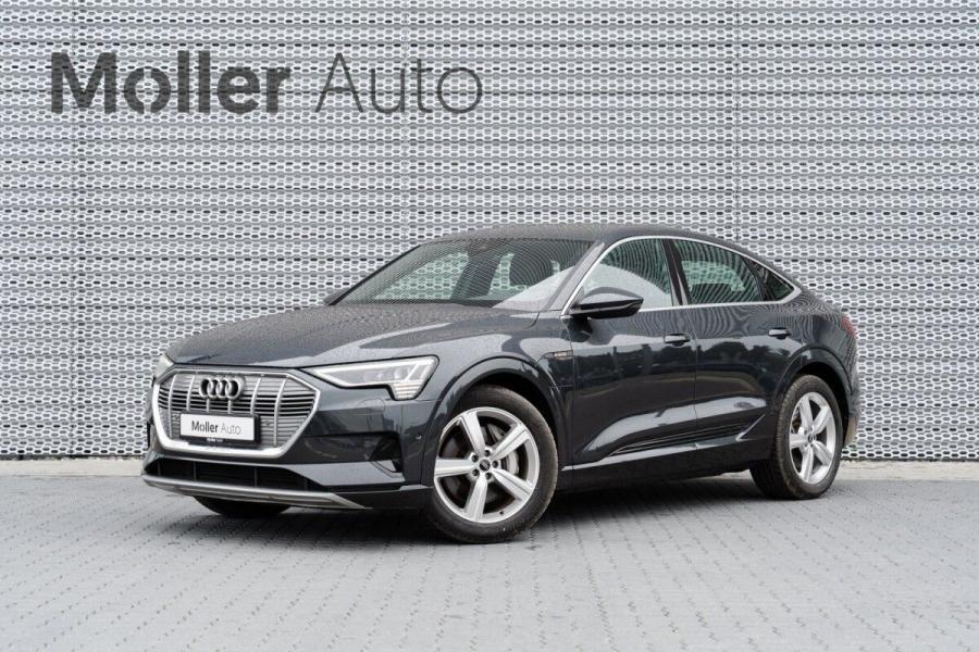 Pelēks Audi E-Tron 2023 Mārupe, ar dzinēja tilpumu 0.00 L un nobraukumu 35 tūkst. km par 39850 €, foto 1 vietnē AUTOMOTO.COM.LV