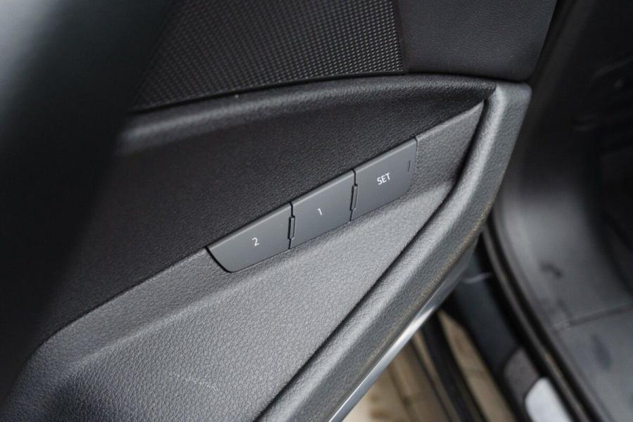 Pelēks Audi E-Tron 2023 Mārupe, ar dzinēja tilpumu 0.00 L un nobraukumu 35 tūkst. km par 39850 €, foto 9 vietnē AUTOMOTO.COM.LV