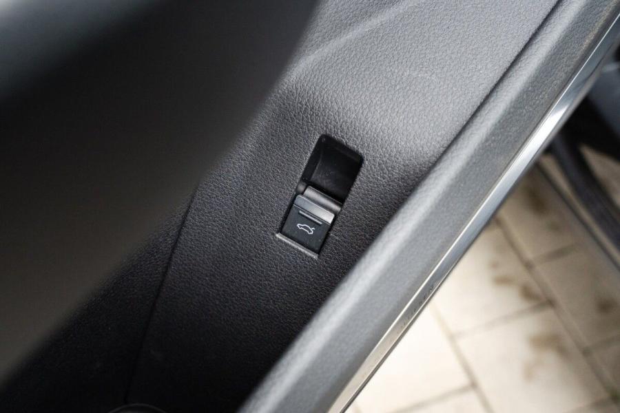Pelēks Audi E-Tron 2023 Mārupe, ar dzinēja tilpumu 0.00 L un nobraukumu 35 tūkst. km par 39850 €, foto 10 vietnē AUTOMOTO.COM.LV