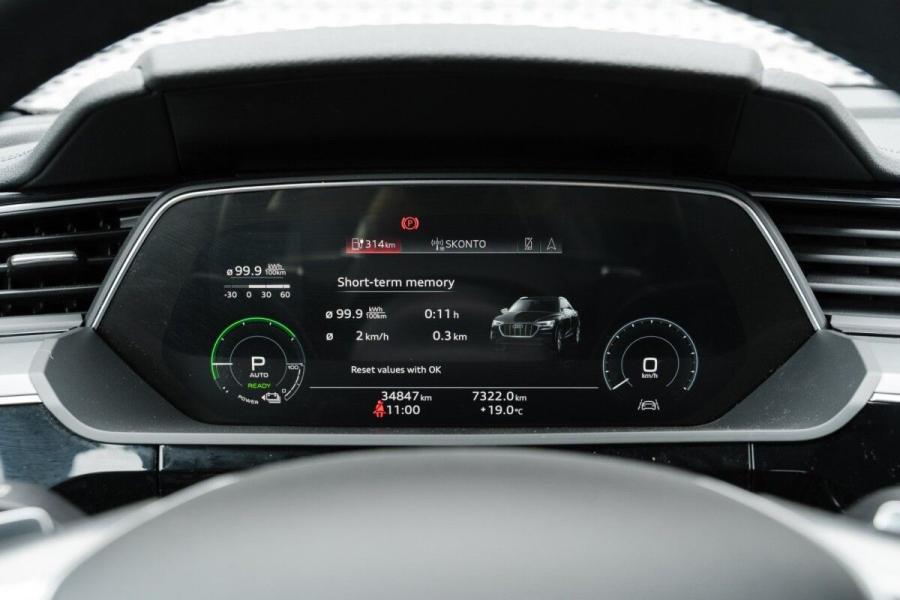 Pelēks Audi E-Tron 2023 Mārupe, ar dzinēja tilpumu 0.00 L un nobraukumu 35 tūkst. km par 39850 €, foto 17 vietnē AUTOMOTO.COM.LV