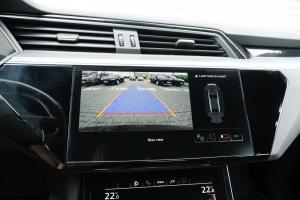 Pelēks Audi E-Tron 2023 Mārupe, ar dzinēja tilpumu 0.00 L un nobraukumu 35 tūkst. km par 39850 €, foto 19 vietnē AUTOMOTO.COM.LV