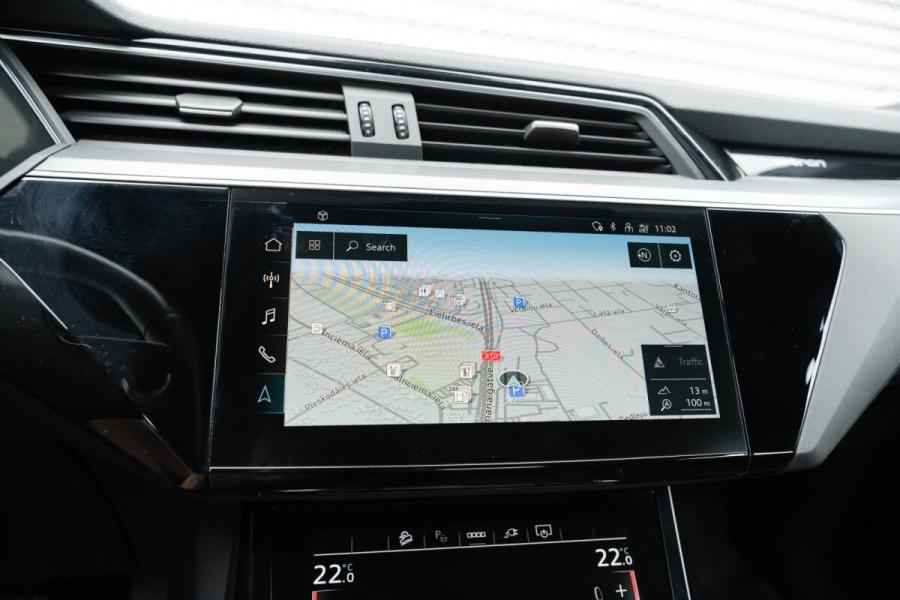 Pelēks Audi E-Tron 2023 Mārupe, ar dzinēja tilpumu 0.00 L un nobraukumu 35 tūkst. km par 39850 €, foto 29 vietnē AUTOMOTO.COM.LV