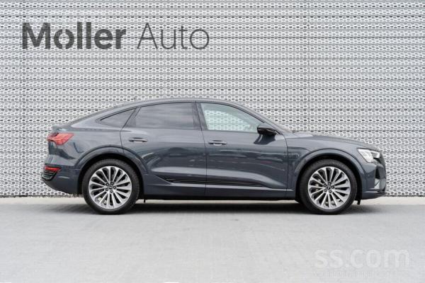 Pelēks Audi E-Tron 2023 Rīga, ar dzinēja tilpumu 0.00 L un nobraukumu 57 tūkst. km par 51900 €, foto 5 vietnē AUTOMOTO.COM.LV