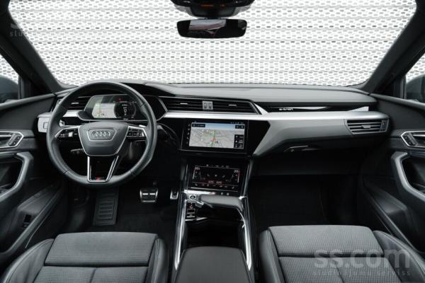 Pelēks Audi E-Tron 2023 Rīga, ar dzinēja tilpumu 0.00 L un nobraukumu 57 tūkst. km par 51900 €, foto 6 vietnē AUTOMOTO.COM.LV