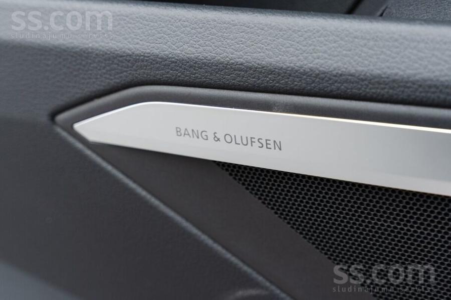 Grey Audi E-Tron 2023 in Riga, with an engine capacity of 0.00 L and mileage of 57 thousand km for 51900 €, photo 12 on AUTOMOTO.COM.LV