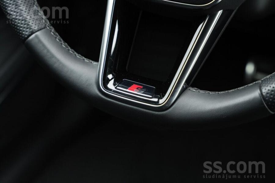 Grey Audi E-Tron 2023 in Riga, with an engine capacity of 0.00 L and mileage of 57 thousand km for 51900 €, photo 19 on AUTOMOTO.COM.LV