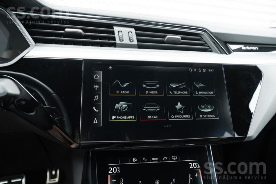 Grey Audi E-Tron 2023 in Riga, with an engine capacity of 0.00 L and mileage of 57 thousand km for 51900 €, photo 22 on AUTOMOTO.COM.LV