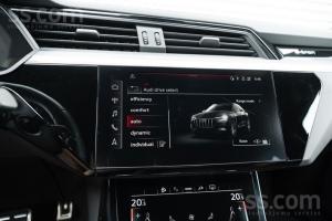 Grey Audi E-Tron 2023 in Riga, with an engine capacity of 0.00 L and mileage of 57 thousand km for 51900 €, photo 23 on AUTOMOTO.COM.LV