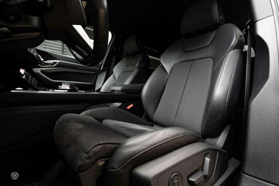 Grey Audi E-Tron 2023 in Vilnius, with an engine capacity of 0.00 L and mileage of 87 thousand km for 34900 €, photo 15 on AUTOMOTO.COM.LV