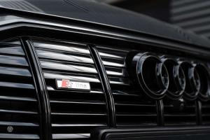 Grey Audi E-Tron 2023 in Vilnius, with an engine capacity of 0.00 L and mileage of 87 thousand km for 34900 €, photo 21 on AUTOMOTO.COM.LV