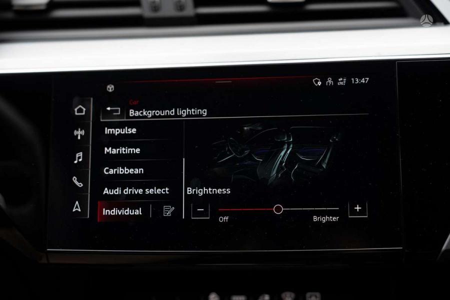 Grey Audi E-Tron 2023 in Vilnius, with an engine capacity of 0.00 L and mileage of 87 thousand km for 34900 €, photo 35 on AUTOMOTO.COM.LV