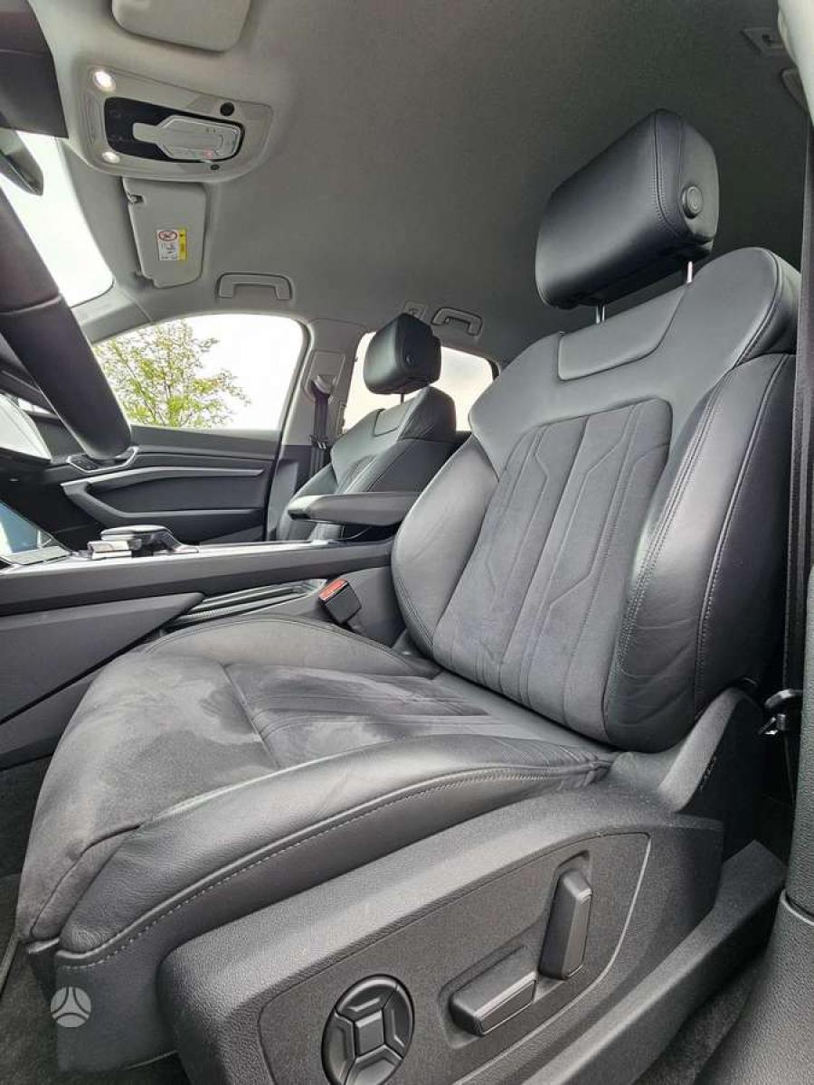 Grey Audi E-Tron 2023 in Vilnius, with an engine capacity of 0.00 L and mileage of 46 thousand km for 36000 €, photo 13 on AUTOMOTO.COM.LV