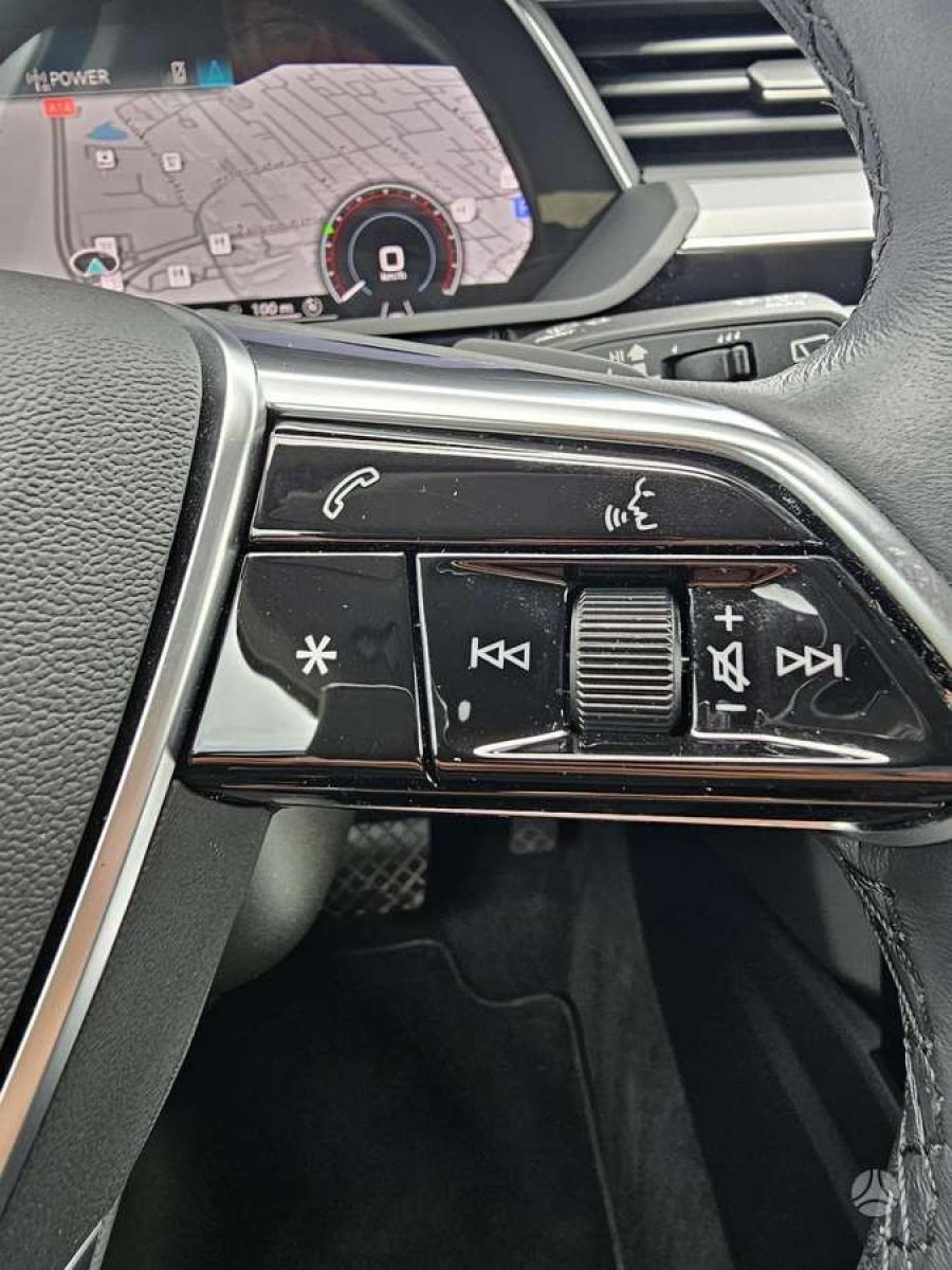 Grey Audi E-Tron 2023 in Vilnius, with an engine capacity of 0.00 L and mileage of 46 thousand km for 36000 €, photo 29 on AUTOMOTO.COM.LV