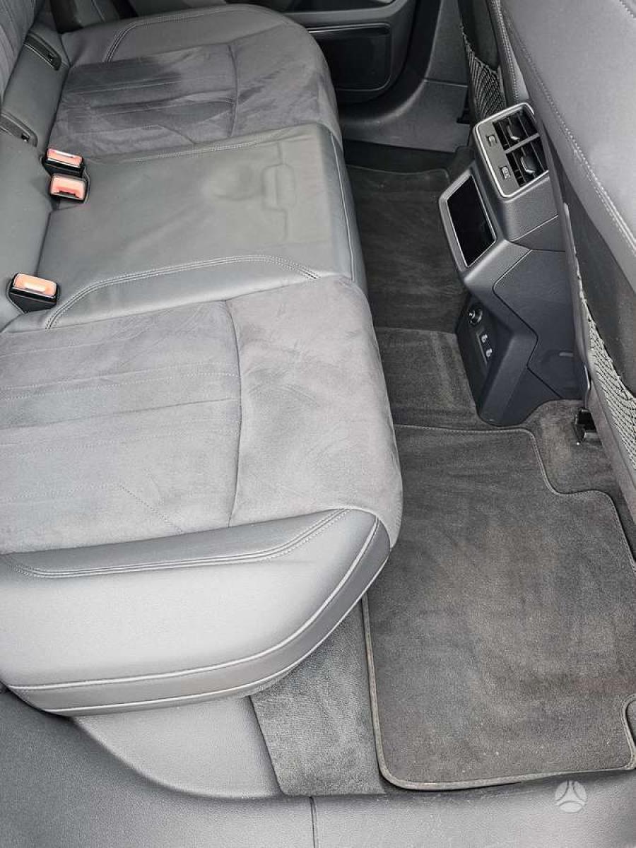 Grey Audi E-Tron 2023 in Vilnius, with an engine capacity of 0.00 L and mileage of 46 thousand km for 36000 €, photo 35 on AUTOMOTO.COM.LV