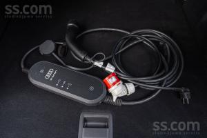 Серый Ауди E-Tron 2023 в Рига, объемом двигателя 0.00 л и пробегом 48 тыс. км за 38900 €, фото 34 на AUTOMOTO.COM.LV