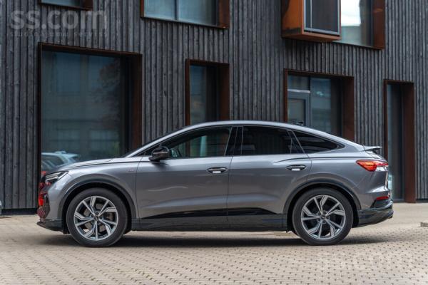Grey Audi E-Tron 2023 in Riga, with an engine capacity of 0.00 L and mileage of 48 thousand km for 38900 €, photo 5 on AUTOMOTO.COM.LV