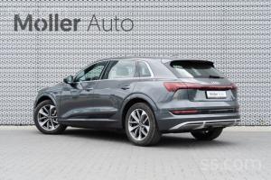 Grey Audi E-Tron 2023 in Riga, with an engine capacity of 0.00 L and mileage of 78 thousand km for 38150 €, photo 4 on AUTOMOTO.COM.LV