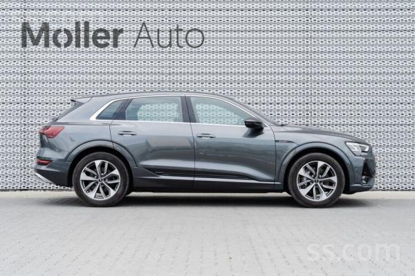 Pelēks Audi E-Tron 2023 Rīga, ar dzinēja tilpumu 0.00 L un nobraukumu 78 tūkst. km par 38150 €, foto 5 vietnē AUTOMOTO.COM.LV