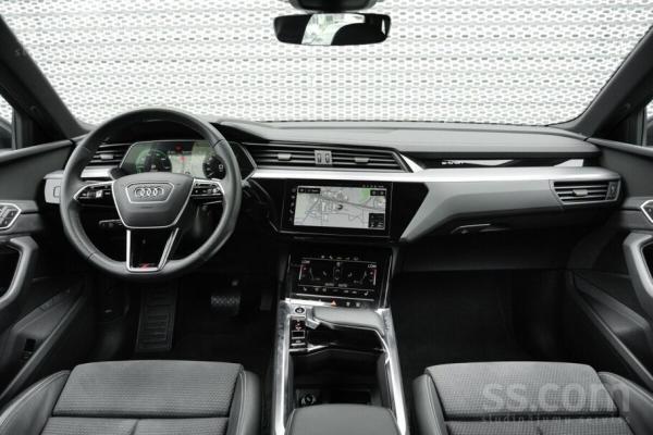 Pelēks Audi E-Tron 2023 Rīga, ar dzinēja tilpumu 0.00 L un nobraukumu 78 tūkst. km par 38150 €, foto 6 vietnē AUTOMOTO.COM.LV