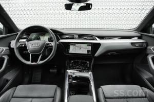 Grey Audi E-Tron 2023 in Riga, with an engine capacity of 0.00 L and mileage of 78 thousand km for 38150 €, photo 7 on AUTOMOTO.COM.LV
