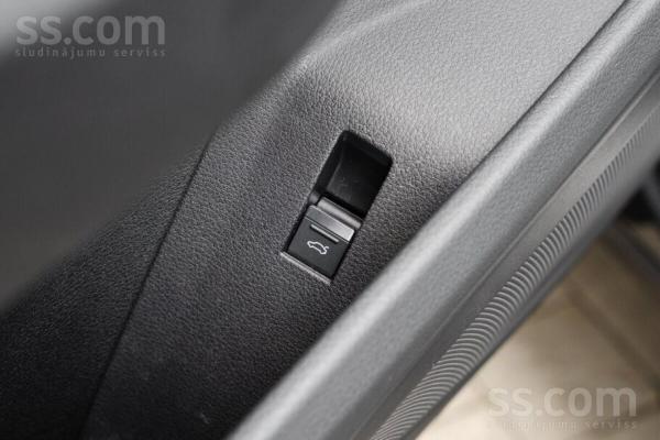 Pelēks Audi E-Tron 2023 Rīga, ar dzinēja tilpumu 0.00 L un nobraukumu 78 tūkst. km par 38150 €, foto 8 vietnē AUTOMOTO.COM.LV