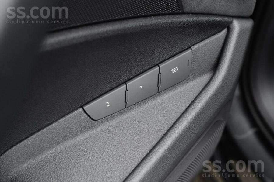 Grey Audi E-Tron 2023 in Riga, with an engine capacity of 0.00 L and mileage of 78 thousand km for 38150 €, photo 10 on AUTOMOTO.COM.LV
