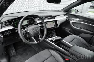 Grey Audi E-Tron 2023 in Riga, with an engine capacity of 0.00 L and mileage of 78 thousand km for 38150 €, photo 11 on AUTOMOTO.COM.LV