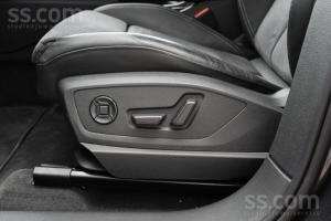 Grey Audi E-Tron 2023 in Riga, with an engine capacity of 0.00 L and mileage of 78 thousand km for 38150 €, photo 13 on AUTOMOTO.COM.LV