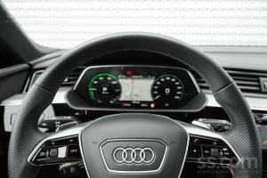 Grey Audi E-Tron 2023 in Riga, with an engine capacity of 0.00 L and mileage of 78 thousand km for 38150 €, photo 19 on AUTOMOTO.COM.LV