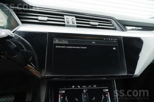 Grey Audi E-Tron 2023 in Riga, with an engine capacity of 0.00 L and mileage of 78 thousand km for 38150 €, photo 23 on AUTOMOTO.COM.LV