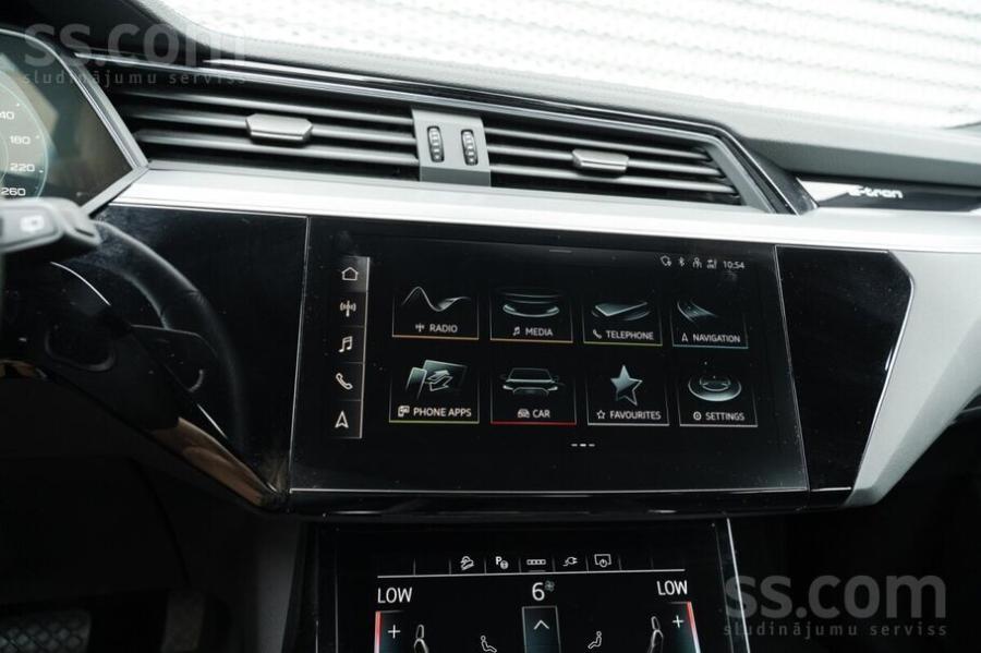 Grey Audi E-Tron 2023 in Riga, with an engine capacity of 0.00 L and mileage of 78 thousand km for 38150 €, photo 24 on AUTOMOTO.COM.LV
