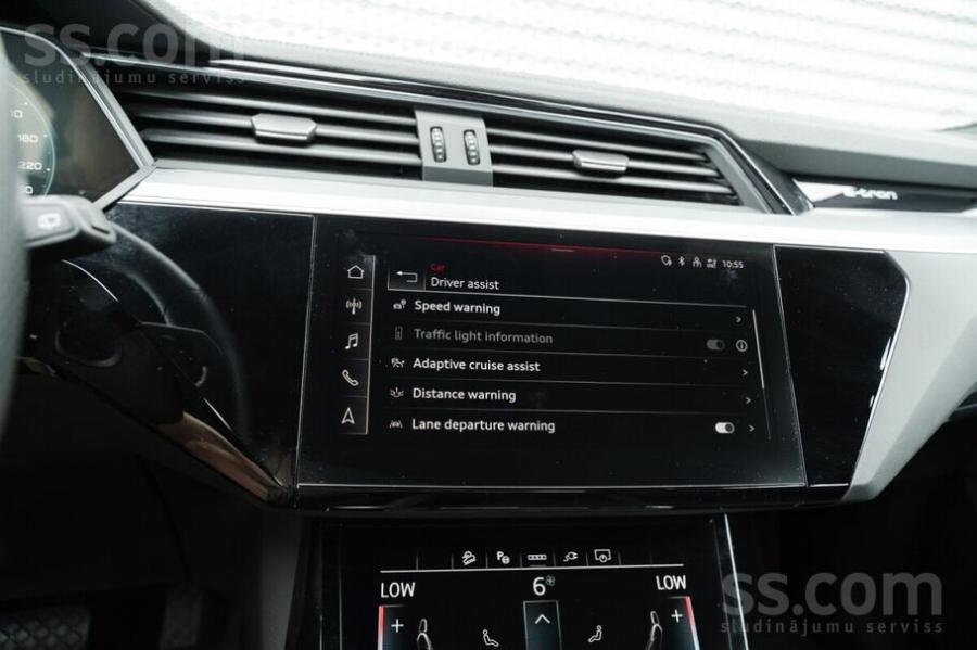 Grey Audi E-Tron 2023 in Riga, with an engine capacity of 0.00 L and mileage of 78 thousand km for 38150 €, photo 27 on AUTOMOTO.COM.LV