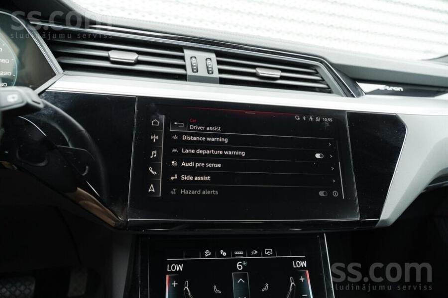 Grey Audi E-Tron 2023 in Riga, with an engine capacity of 0.00 L and mileage of 78 thousand km for 38150 €, photo 28 on AUTOMOTO.COM.LV