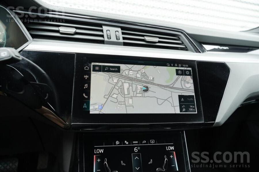Grey Audi E-Tron 2023 in Riga, with an engine capacity of 0.00 L and mileage of 78 thousand km for 38150 €, photo 30 on AUTOMOTO.COM.LV