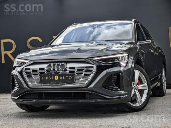 Pelēks Audi E-Tron 2023 Tukums, ar dzinēja tilpumu 0.00 L un nobraukumu 52 tūkst. km par 49990 €, foto 2 vietnē AUTOMOTO.COM.LV