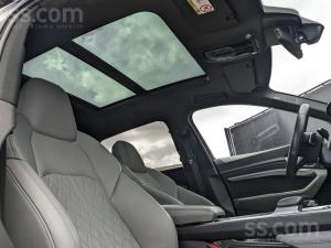 Pelēks Audi E-Tron 2023 Tukums, ar dzinēja tilpumu 0.00 L un nobraukumu 52 tūkst. km par 49990 €, foto 6 vietnē AUTOMOTO.COM.LV