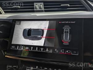 Pelēks Audi E-Tron 2023 Tukums, ar dzinēja tilpumu 0.00 L un nobraukumu 52 tūkst. km par 49990 €, foto 15 vietnē AUTOMOTO.COM.LV