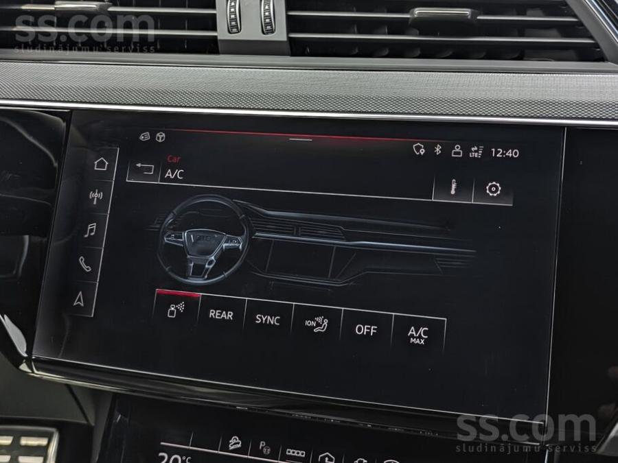 Pelēks Audi E-Tron 2023 Tukums, ar dzinēja tilpumu 0.00 L un nobraukumu 52 tūkst. km par 49990 €, foto 26 vietnē AUTOMOTO.COM.LV
