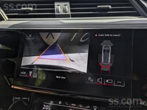 Pelēks Audi E-Tron 2023 Tukums, ar dzinēja tilpumu 0.00 L un nobraukumu 52 tūkst. km par 49990 €, foto 27 vietnē AUTOMOTO.COM.LV