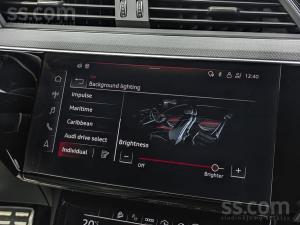 Pelēks Audi E-Tron 2023 Tukums, ar dzinēja tilpumu 0.00 L un nobraukumu 52 tūkst. km par 49990 €, foto 29 vietnē AUTOMOTO.COM.LV