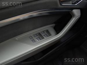 Pelēks Audi E-Tron 2023 Tukums, ar dzinēja tilpumu 0.00 L un nobraukumu 52 tūkst. km par 49990 €, foto 30 vietnē AUTOMOTO.COM.LV
